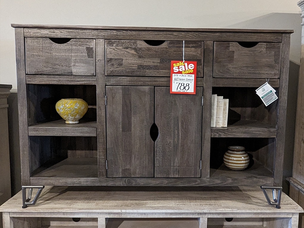 Clearance Furniture at Metropolitan Furniture